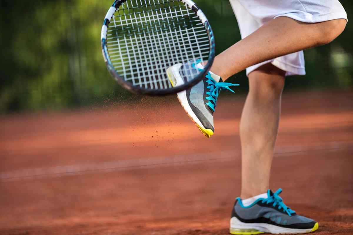 Best quality sport shoes for tennis - Azilin